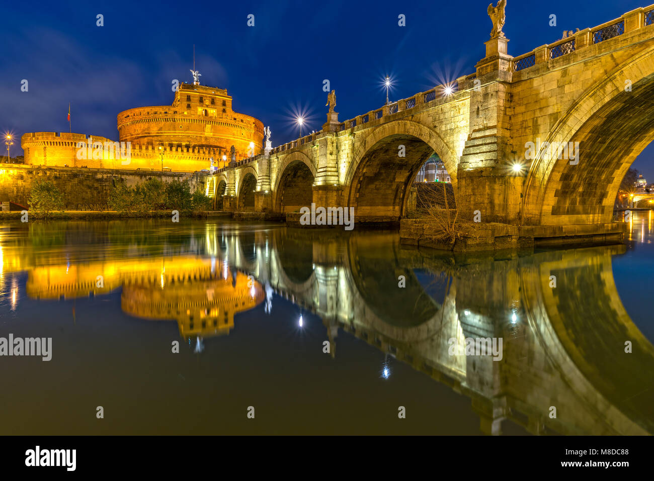 Italian historic bridge hi-res stock photography and images - Alamy