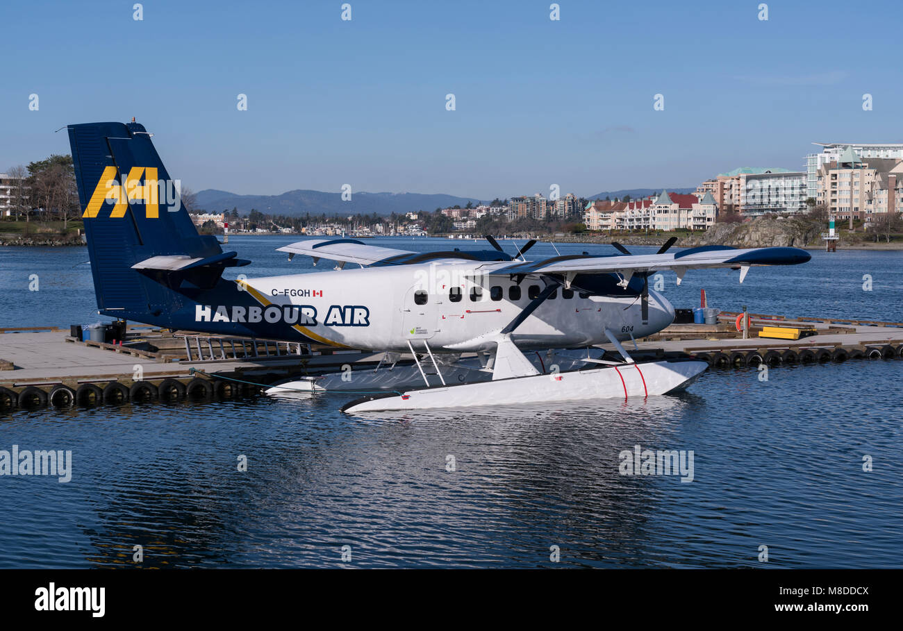 A twin engine DHC-6 DeHavilland Twin Otter floatplane operated by ...