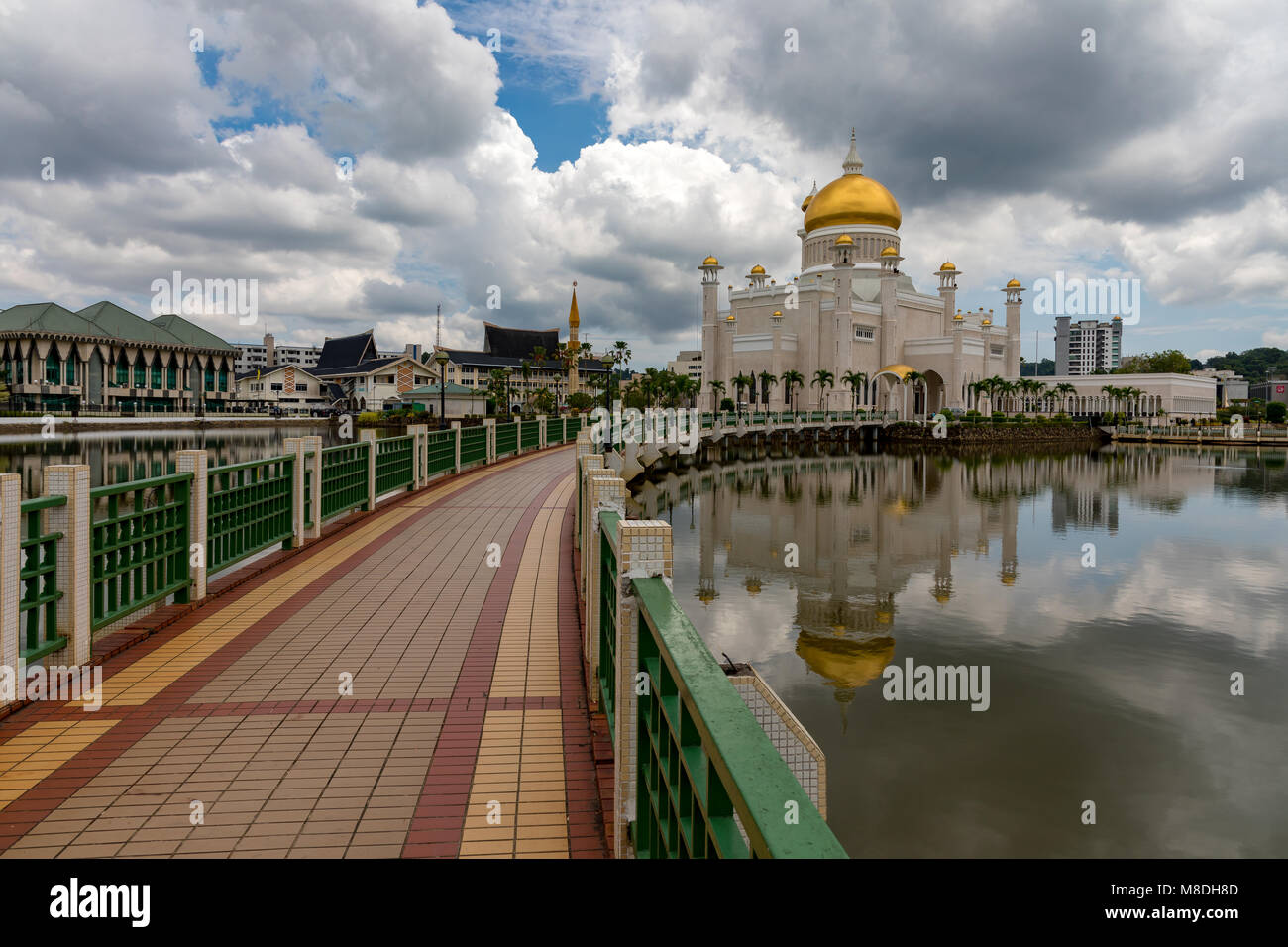 Brunei Darussalam Bandar Seri Begawan Sultan Omar Ali Saifuddien Mosque ...