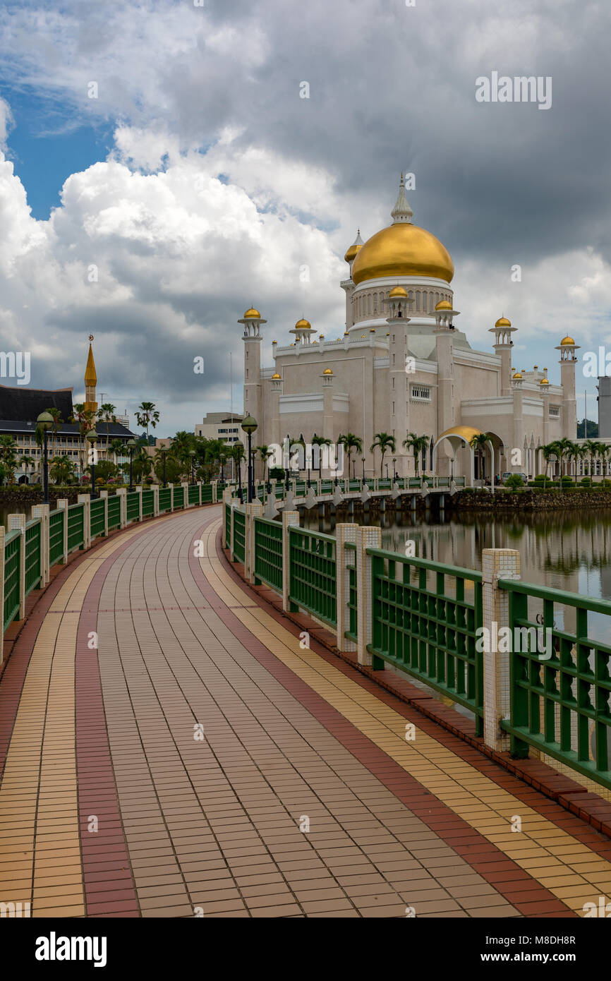 Brunei Darussalam Bandar Seri Begawan Sultan Omar Ali Saifuddien Mosque ...