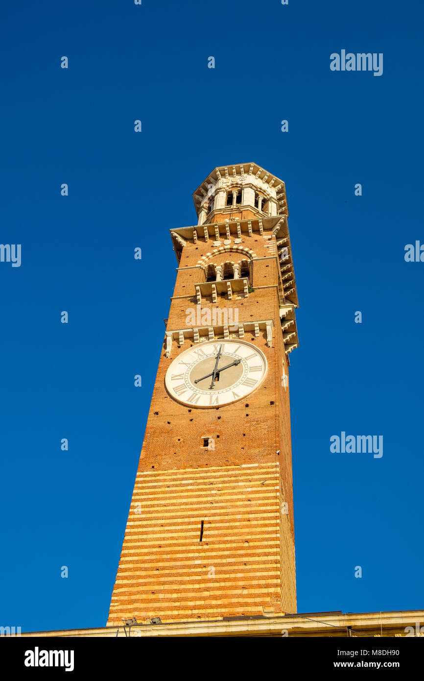 Torre dei Lamberti, the clock tower in Piazza delle Erbe. Verona, Italy ...