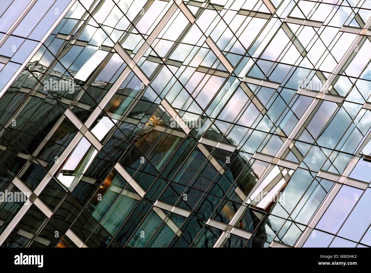 Glass wall structure hi-res stock photography and images - Alamy
