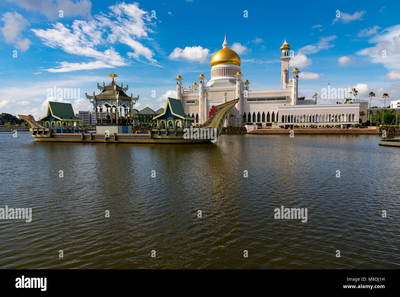 Brunei Darussalam Bandar Seri Begawan Sultan Omar Ali Saifuddien Mosque ...