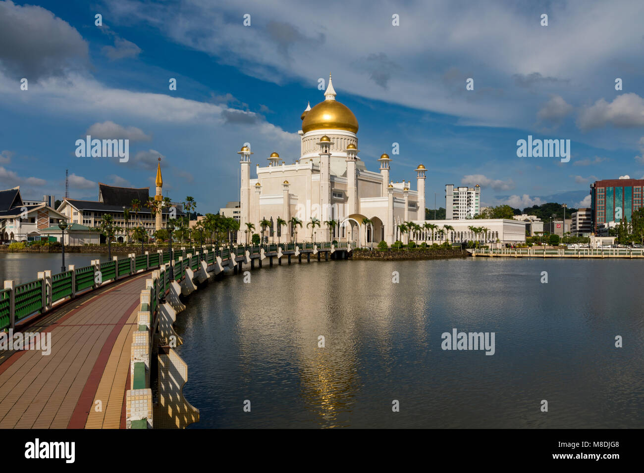Brunei Darussalam Bandar Seri Begawan Sultan Omar Ali Saifuddien Mosque ...