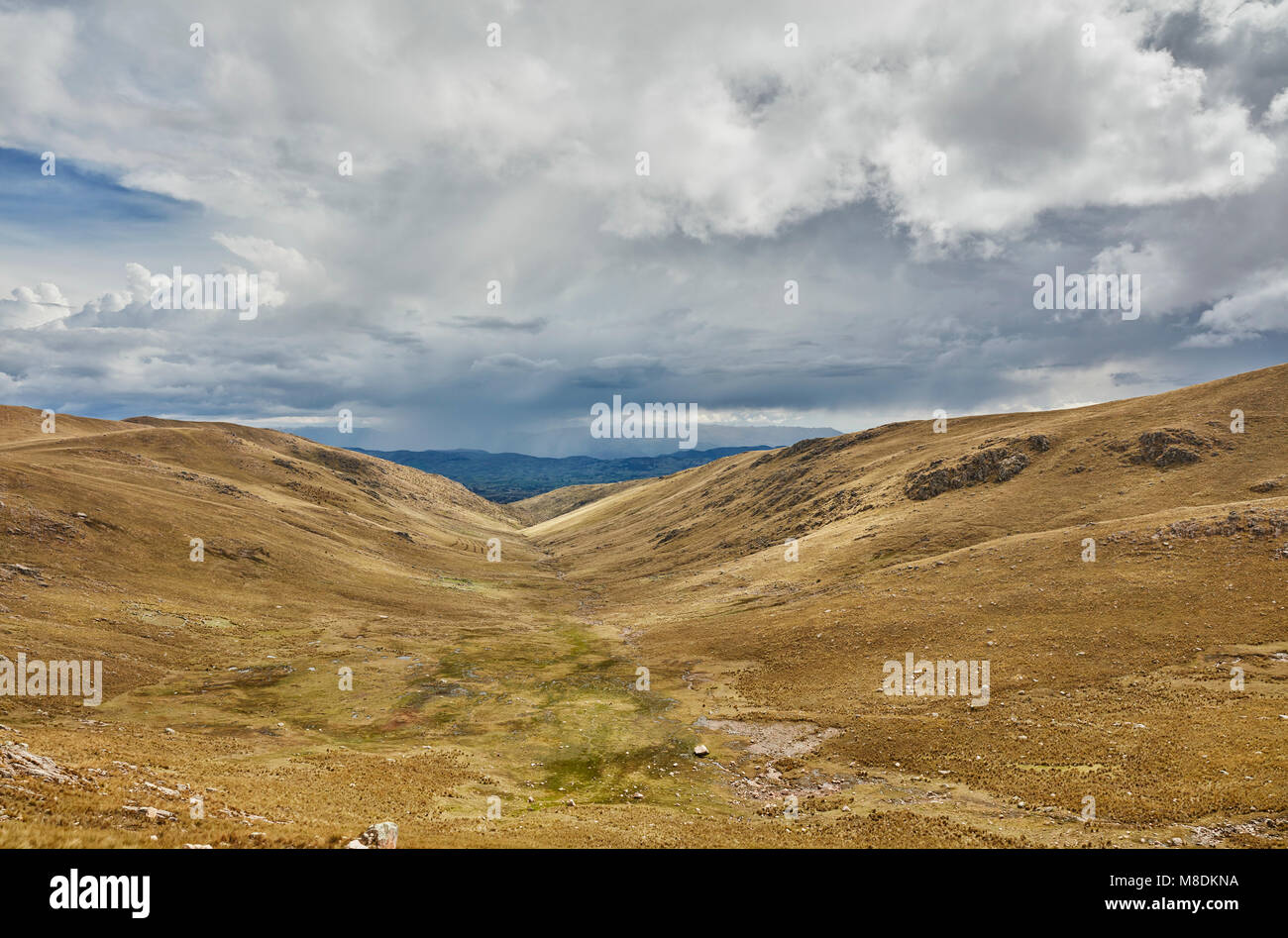 Rustic peruvian landscape hi-res stock photography and images - Alamy