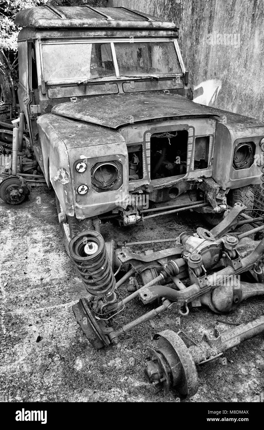 Land rovers Black and White Stock Photos & Images - Alamy
