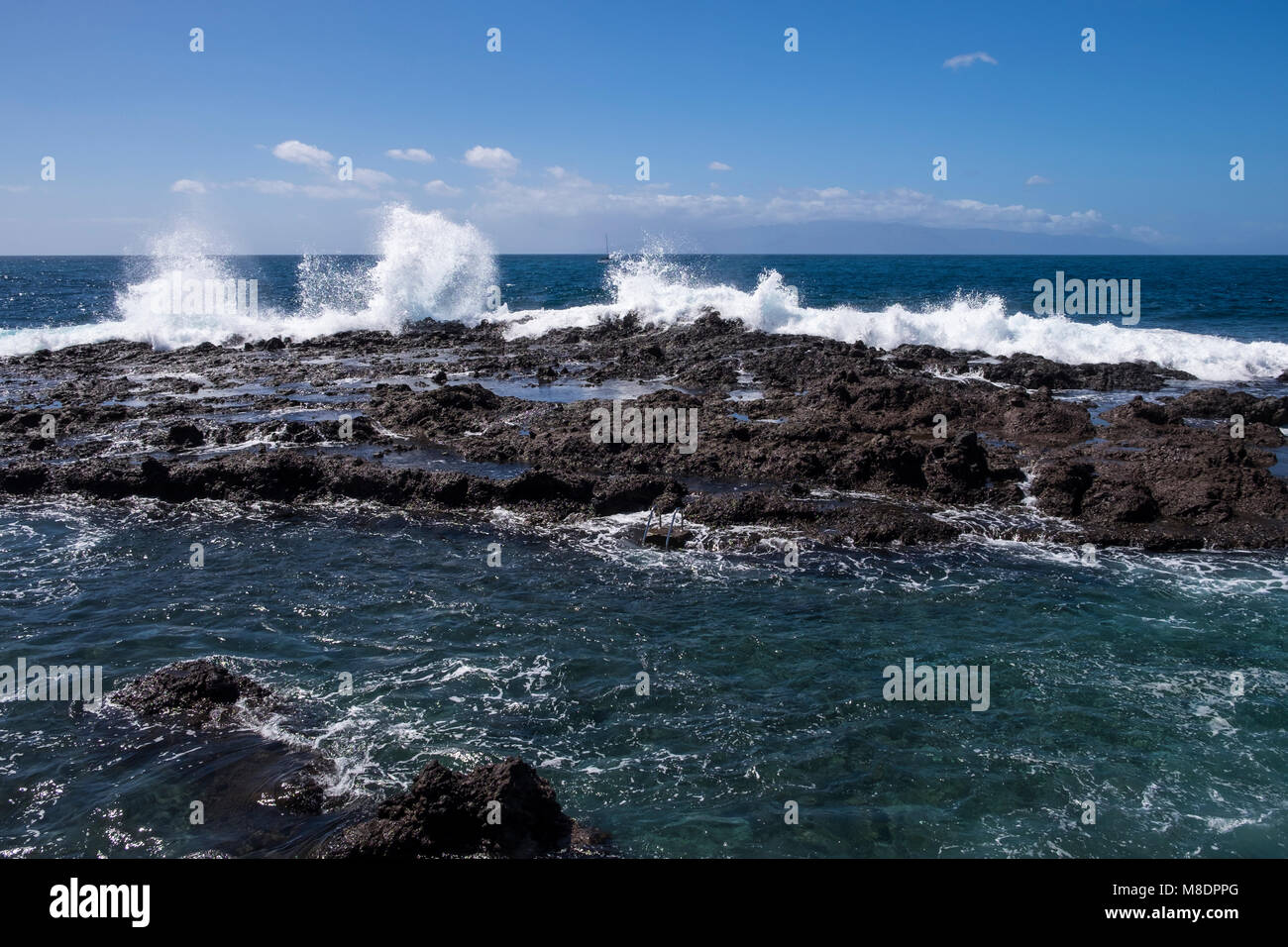 Frothy rock hi-res stock photography and images - Alamy