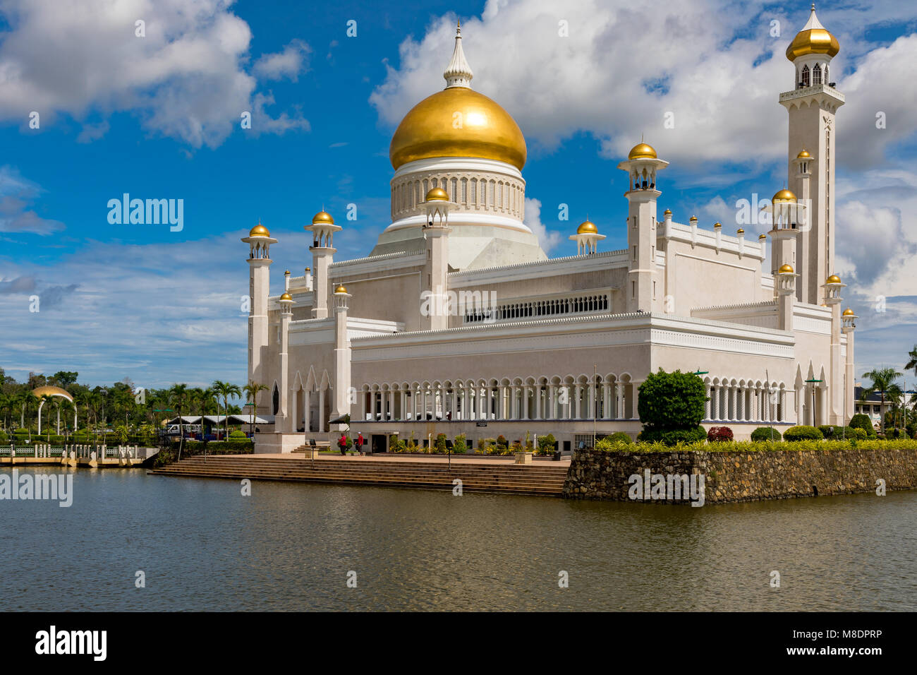 Brunei Darussalam Bandar Seri Begawan Sultan Omar Ali Saifuddien Mosque ...