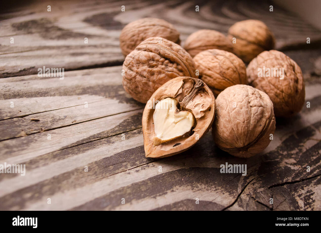 Isolated wood plank splintered hi-res stock photography and images - Alamy