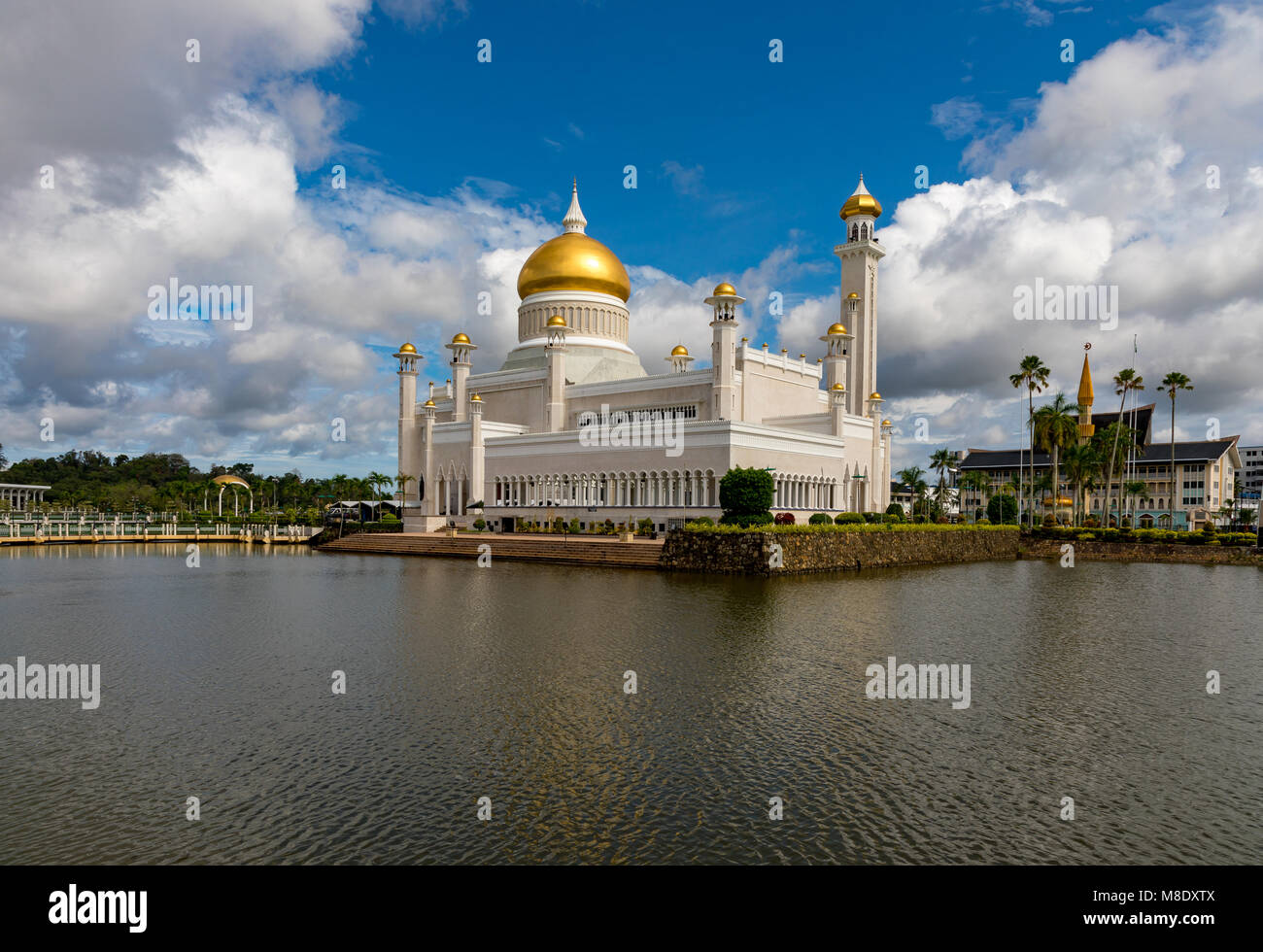 Brunei Darussalam Bandar Seri Begawan Sultan Omar Ali Saifuddien Mosque ...