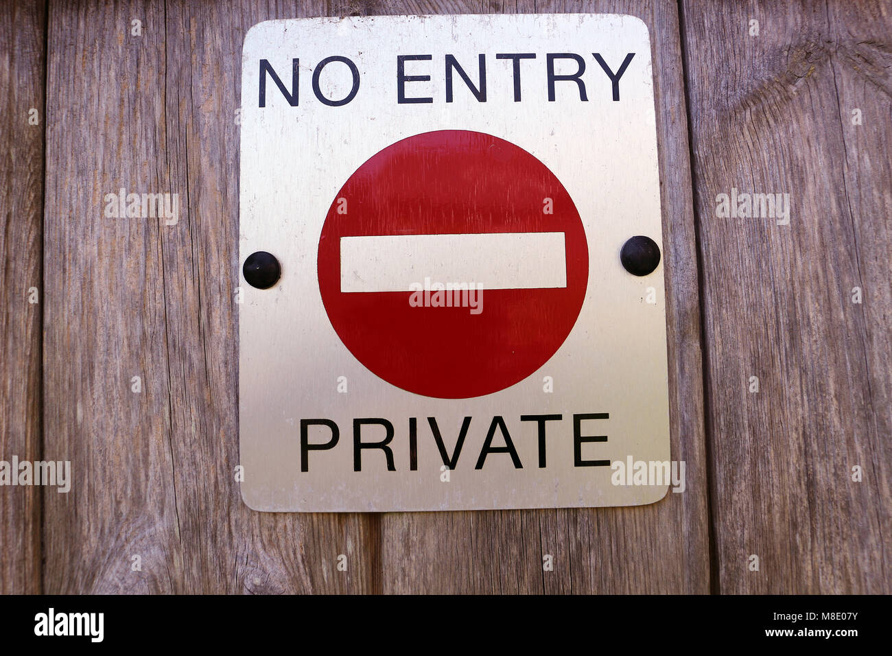 Private no entry notice hi-res stock photography and images - Alamy