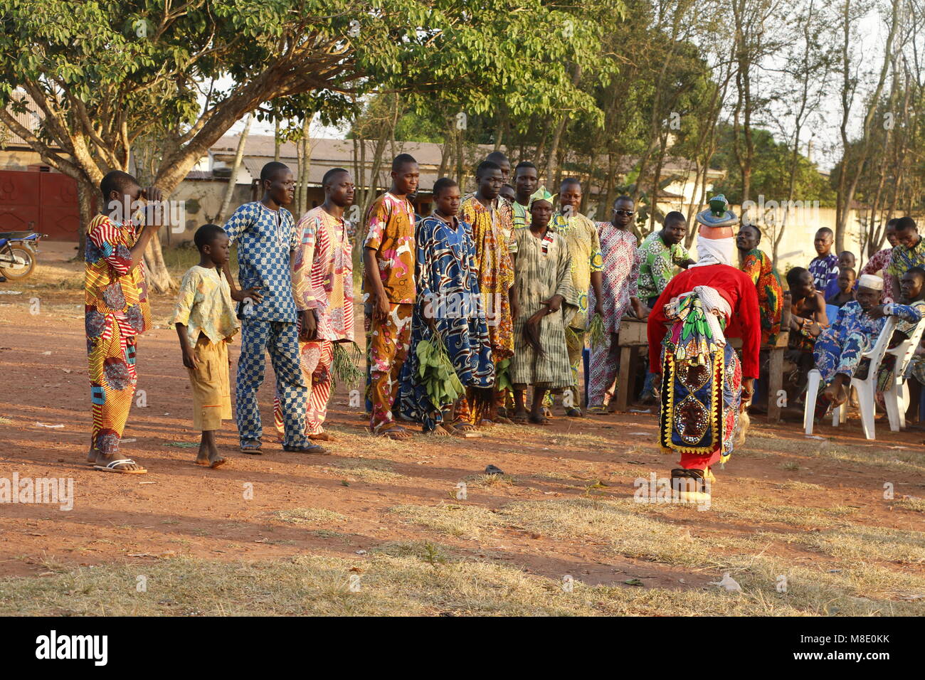 Yoruba gelede mask hi-res stock photography and images - Alamy