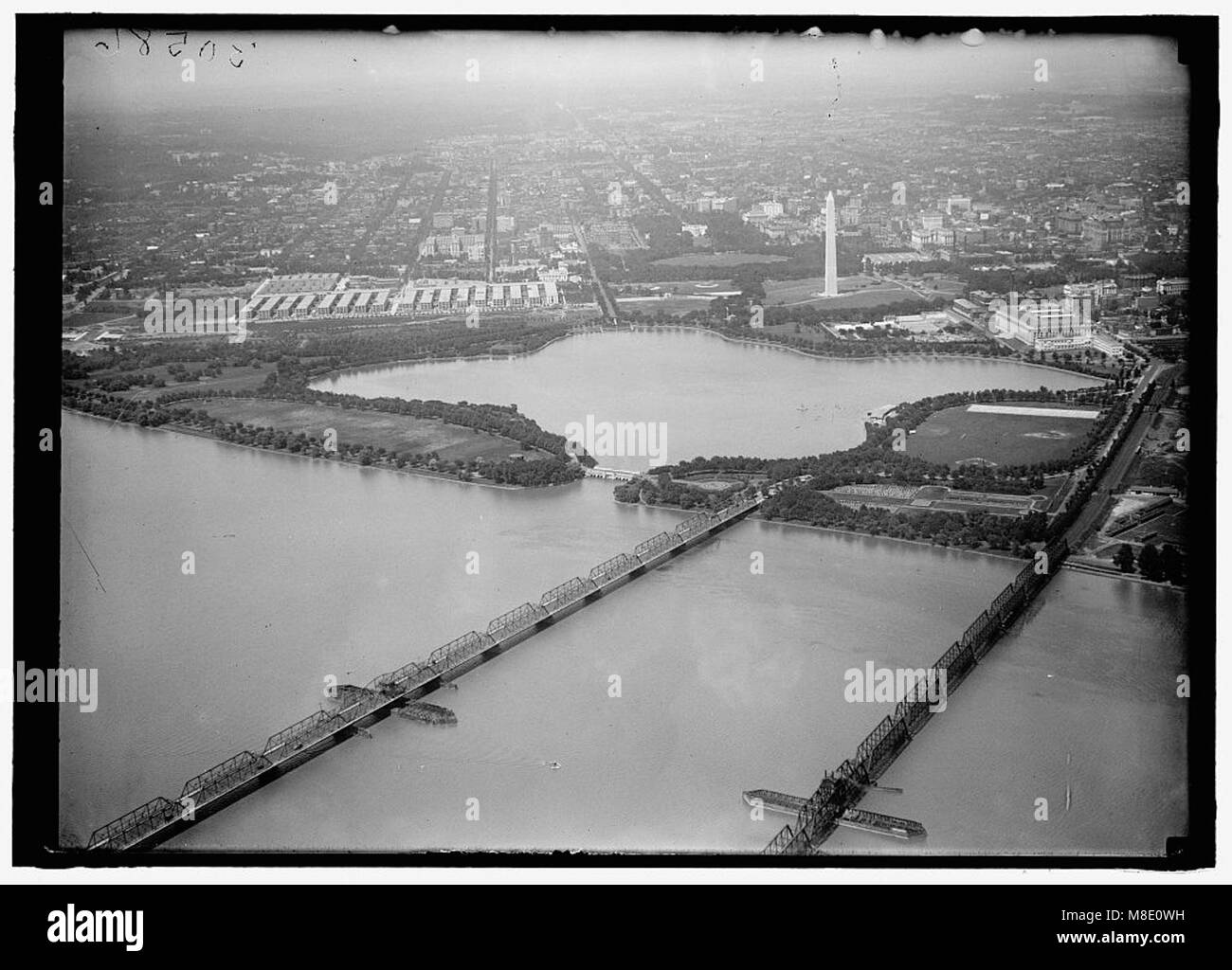 Aerial view of the Long Bridge, featuring the Tidal Basin and ...