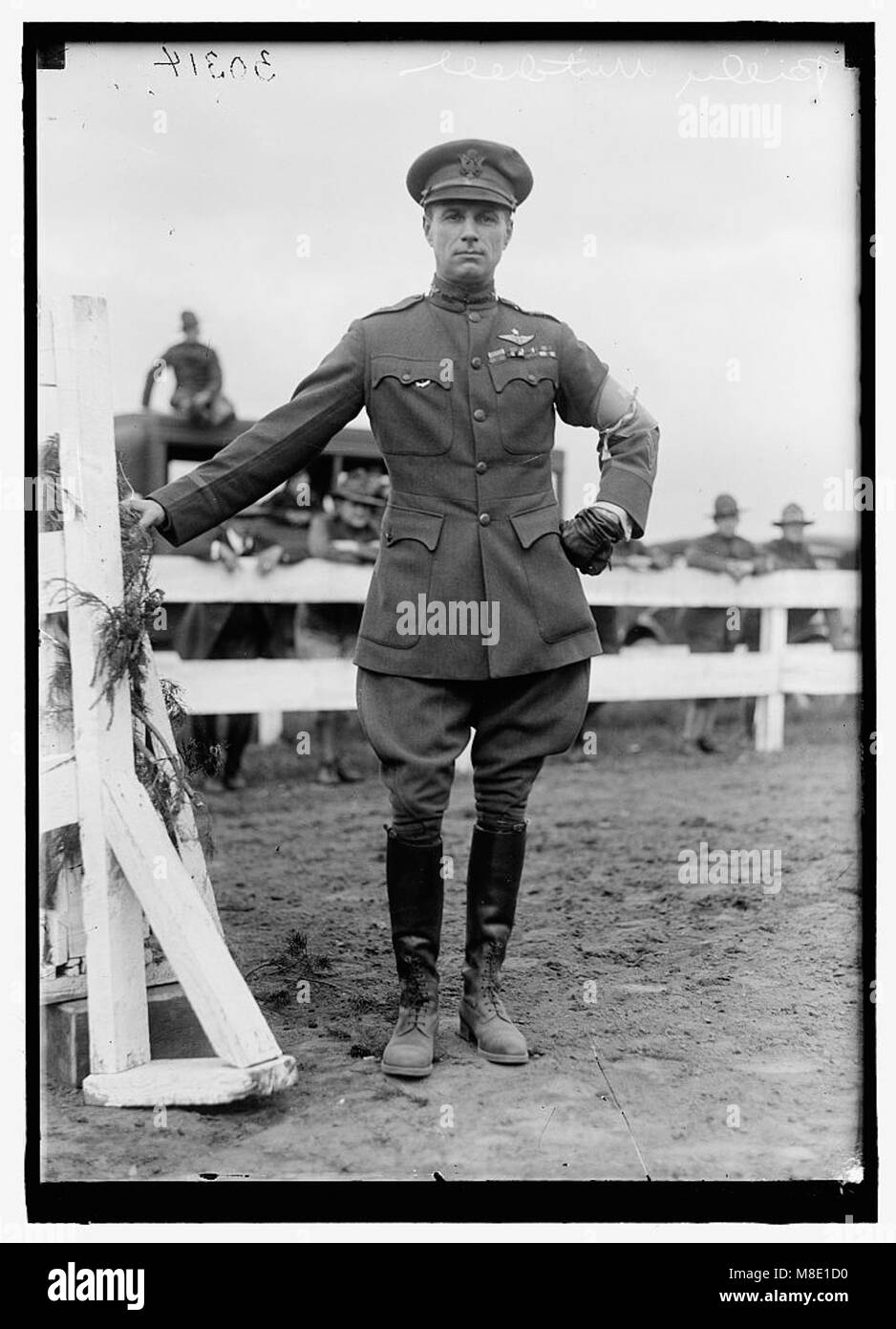 Aviation show Black and White Stock Photos & Images - Alamy