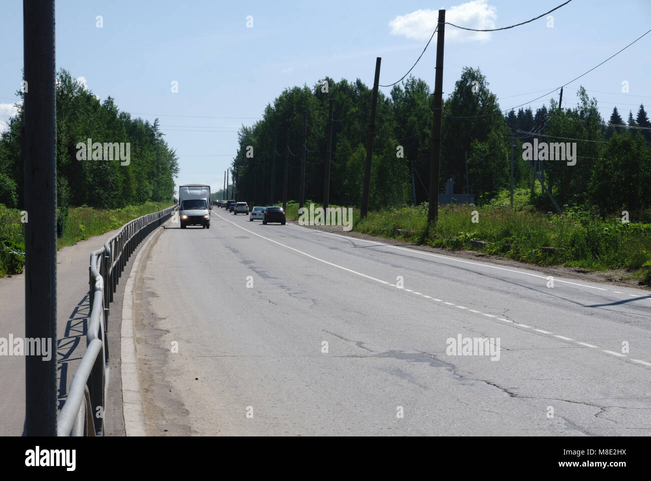Traffic on a busy highway Stock Photo - Alamy