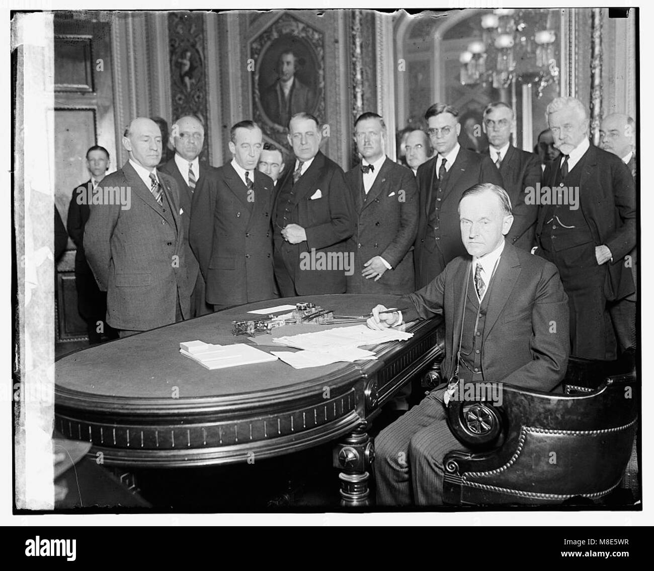 Coolidge signs bills at Capitol, 6-7-24 LOC npcc.11541 Stock Photo - Alamy