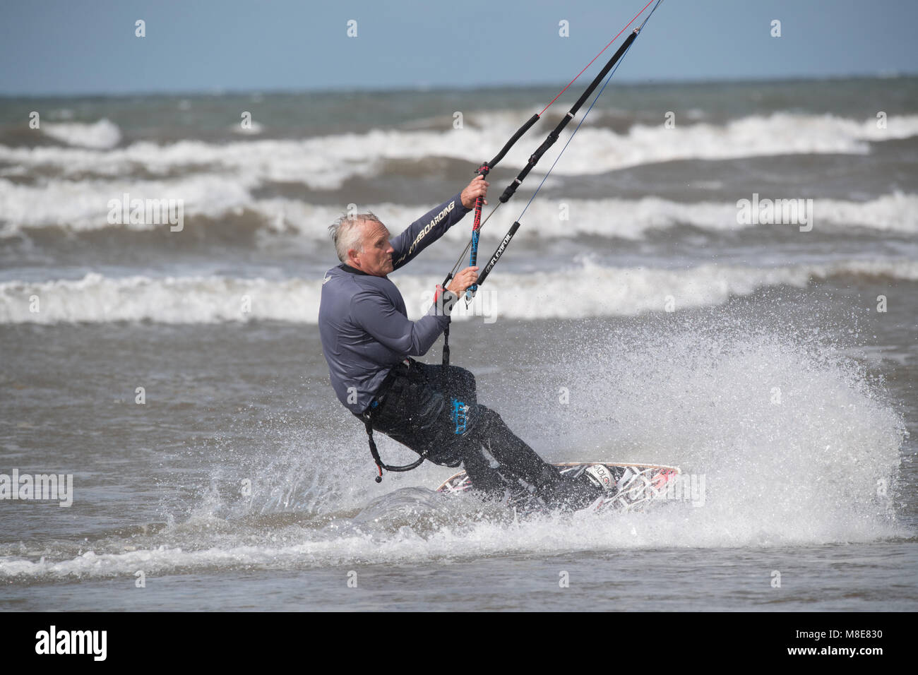 male Kite Surfing in Devon uk Stock Photo - Alamy