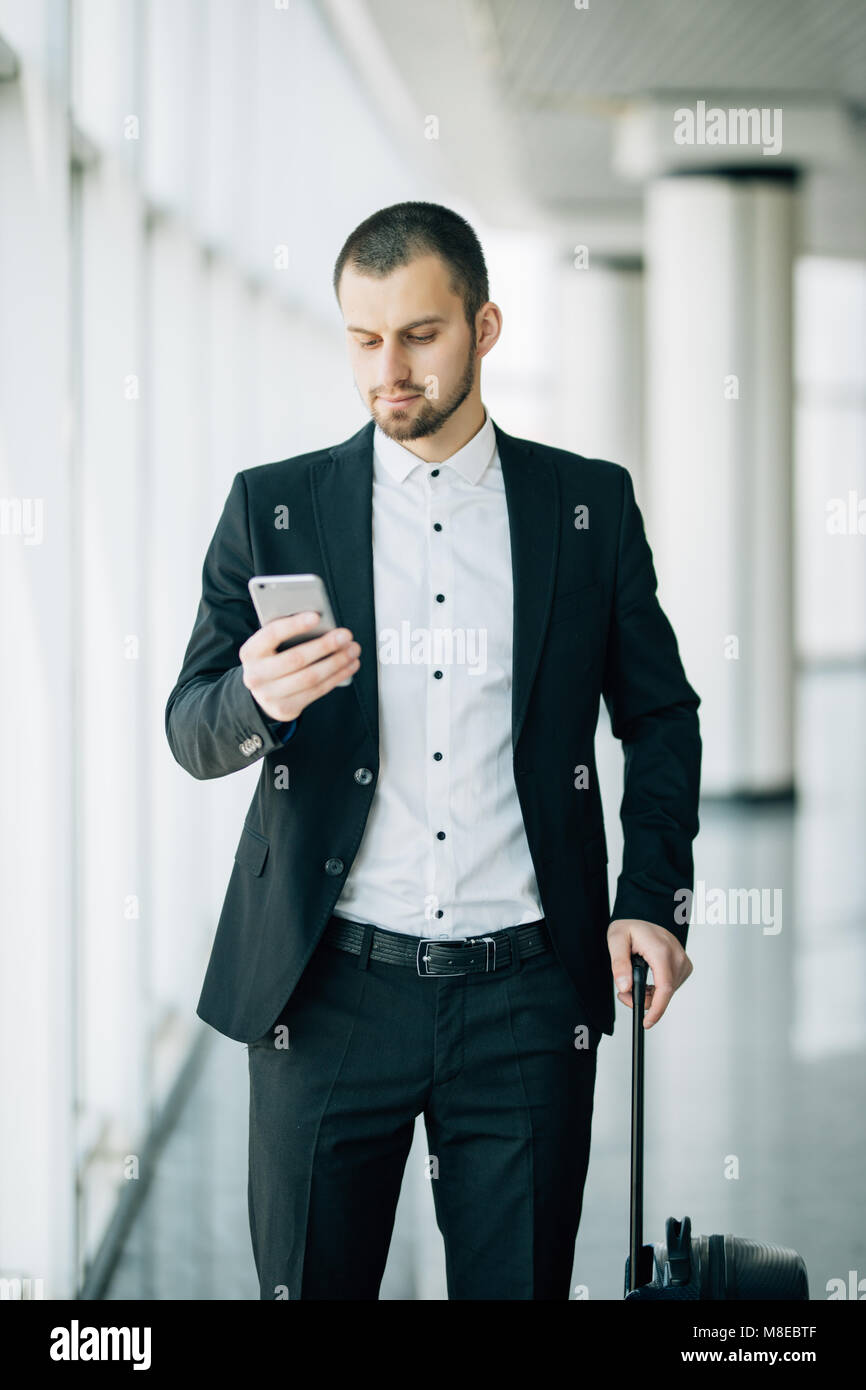 Male flight attendant phone hi-res stock photography and images - Alamy