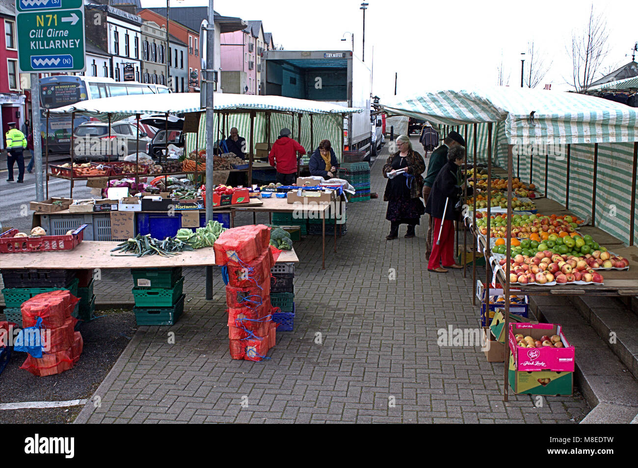 Bantry farmers market hi-res stock photography and images - Alamy