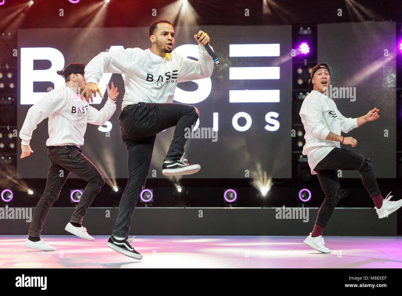 Base dance studios hi-res stock photography and images - Alamy