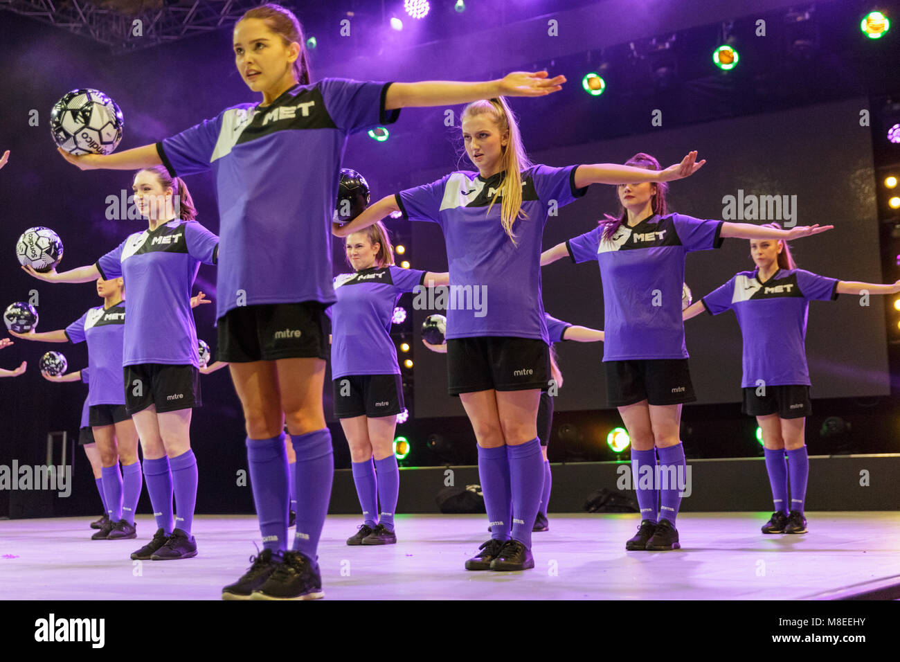 Football dancers costume hi-res stock photography and images - Alamy