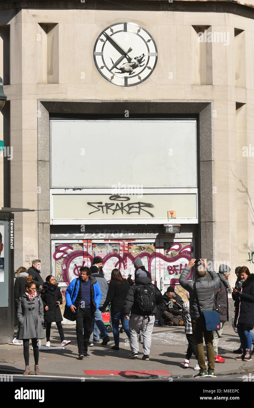 Banksy artist hi-res stock photography and images - Alamy