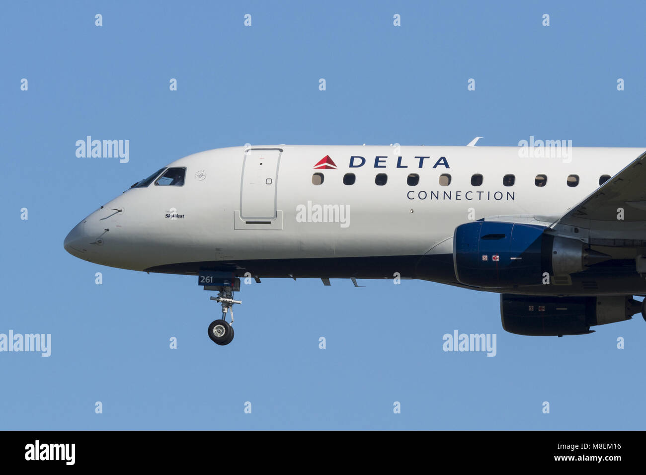 Delta Embraer High Resolution Stock Photography and Images - Alamy