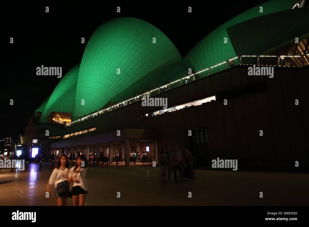 Sydney opera house turns green hi-res stock photography and images - Alamy