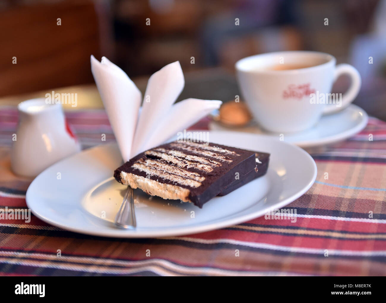 Cold dog cake hi-res stock photography and images - Alamy