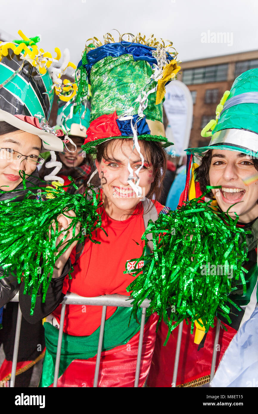 Irish puppets hi-res stock photography and images - Alamy