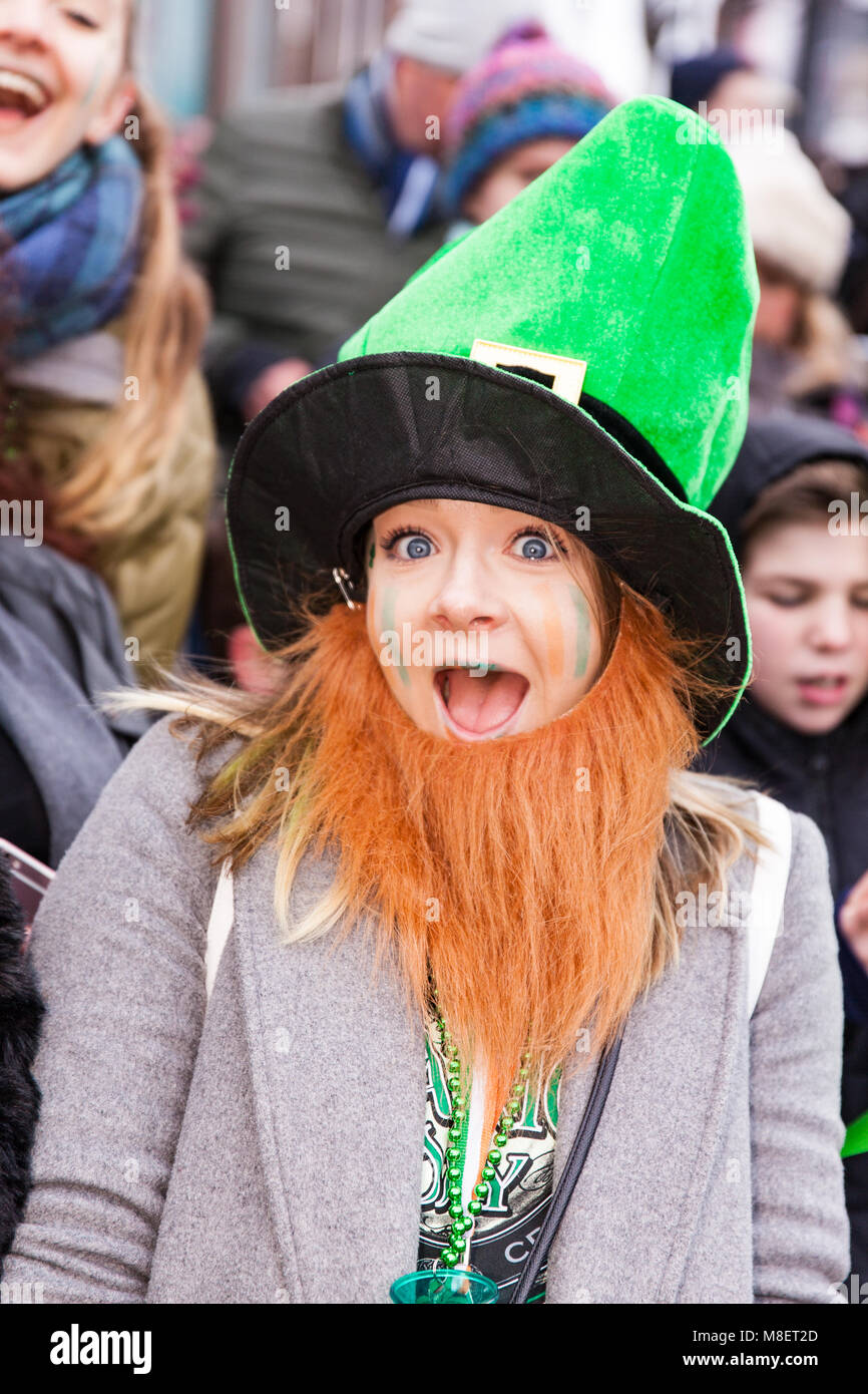 Irish puppets hi-res stock photography and images - Alamy