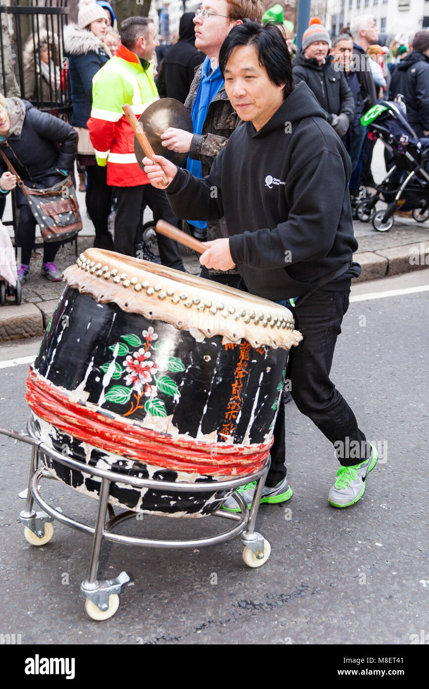 Irish puppets hi-res stock photography and images - Alamy
