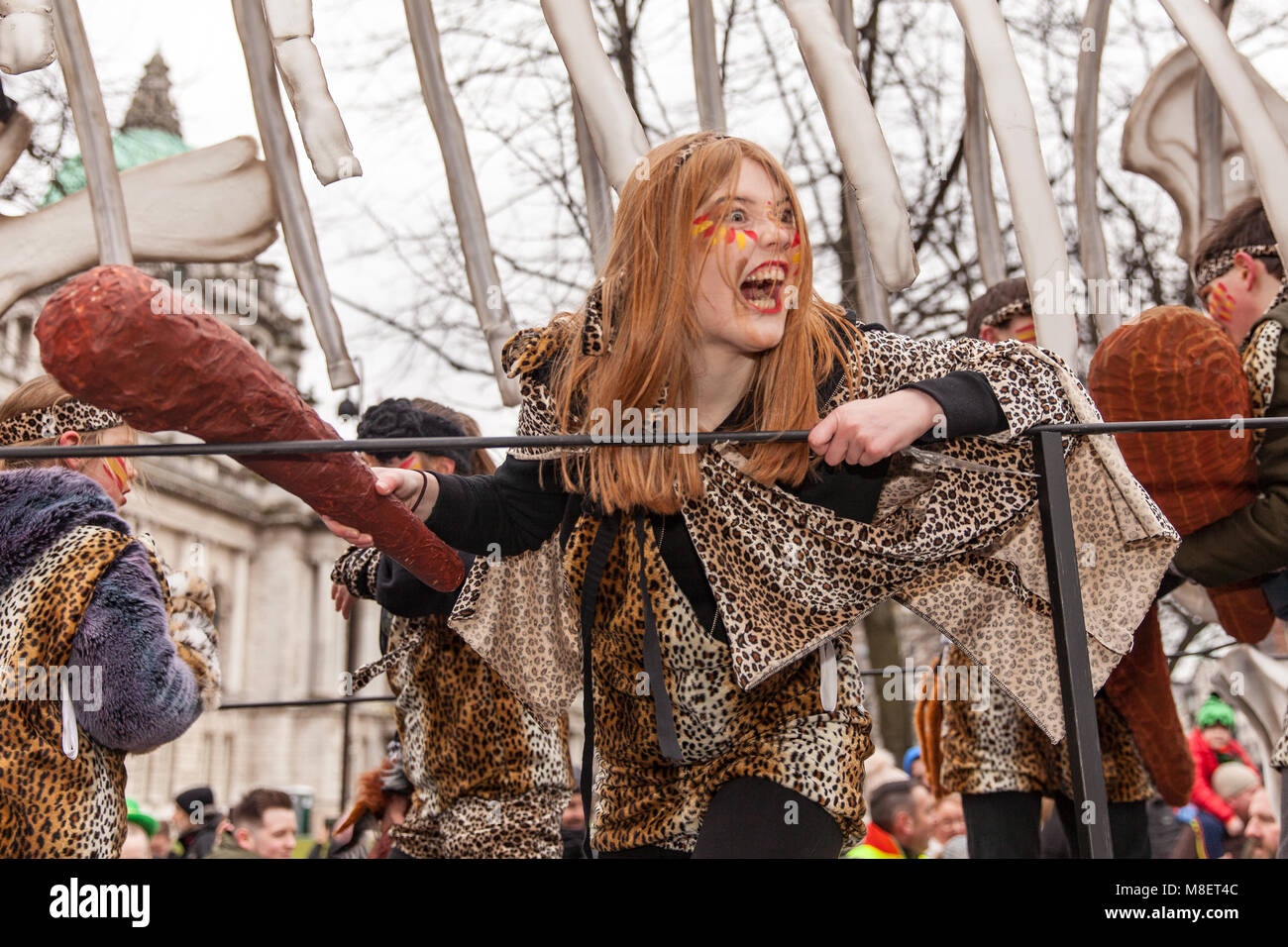 Cavewoman hi-res stock photography and images - Alamy