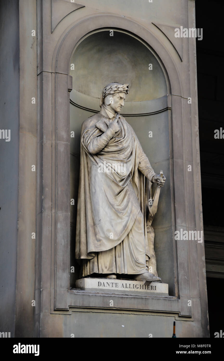 Statue of Dante Allighieri Stock Photo - Alamy