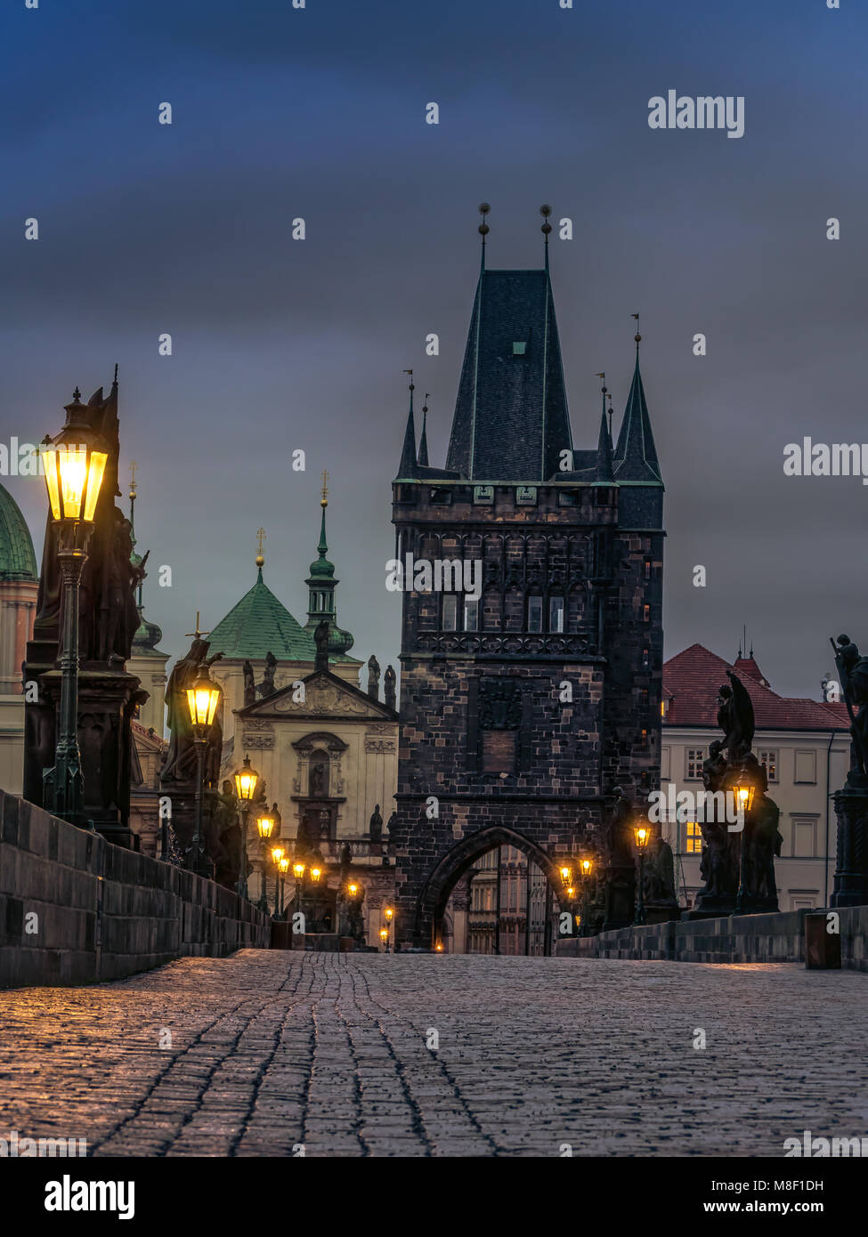 Bridge night nighttime prague hi-res stock photography and images - Alamy