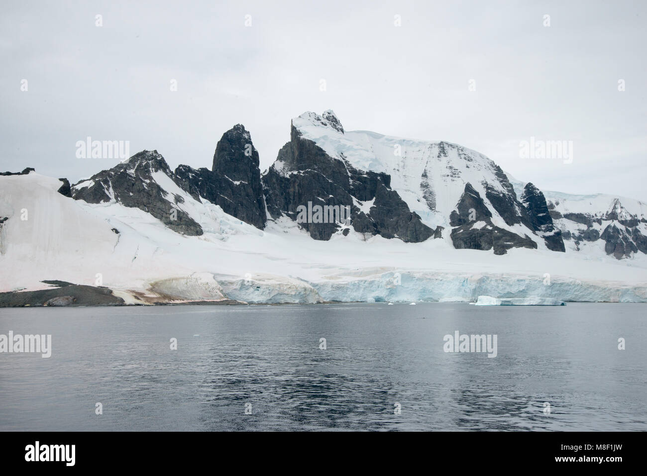 A beautiful frozen landscape scene in Antarctica Stock Photo - Alamy