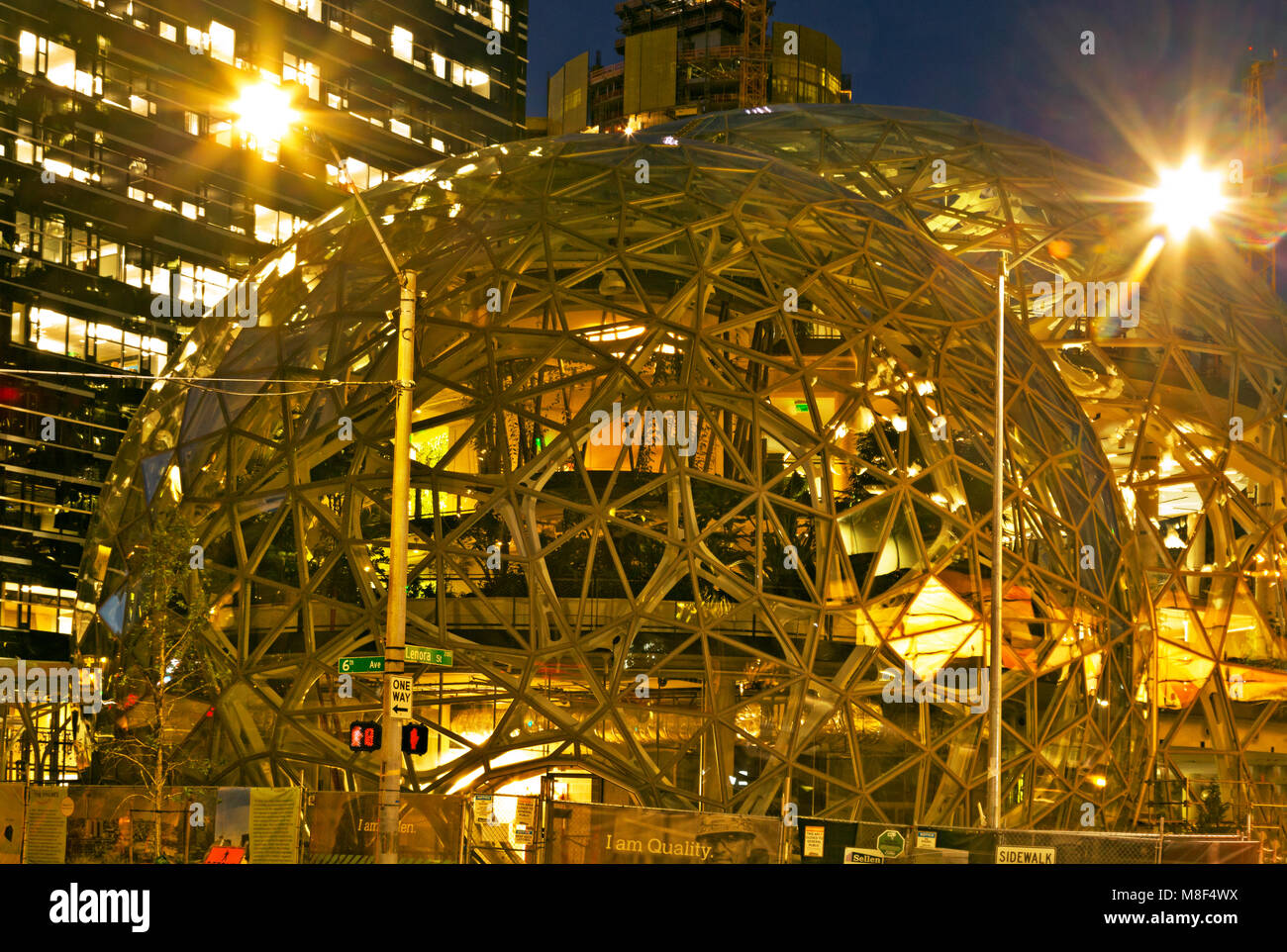 WA13873-00...WASHINGTON - Street lights and two of three Amazon ...