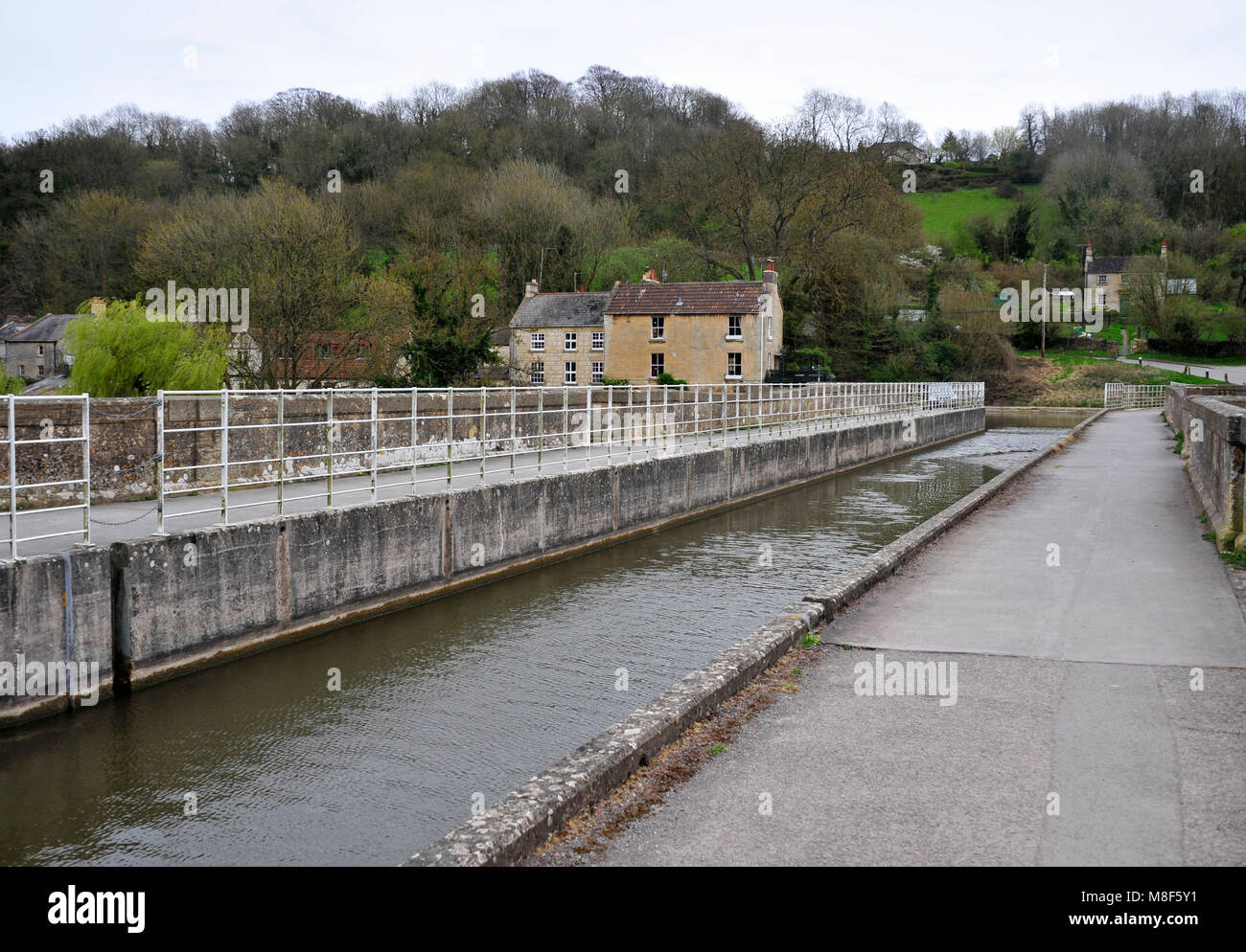 Avoncliff aqueduct hi-res stock photography and images - Alamy