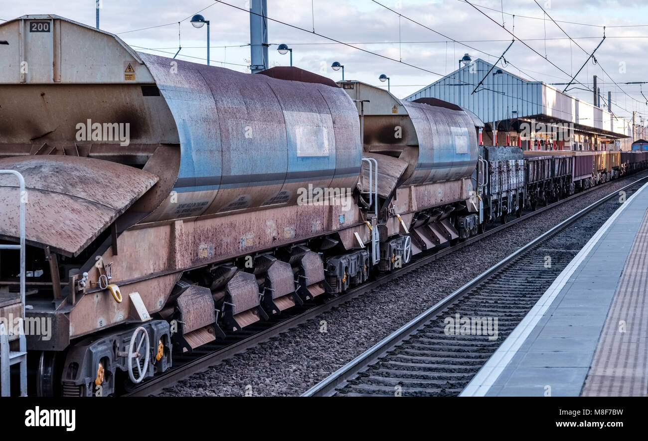 Railroad maintenance rail car hi-res stock photography and images - Alamy
