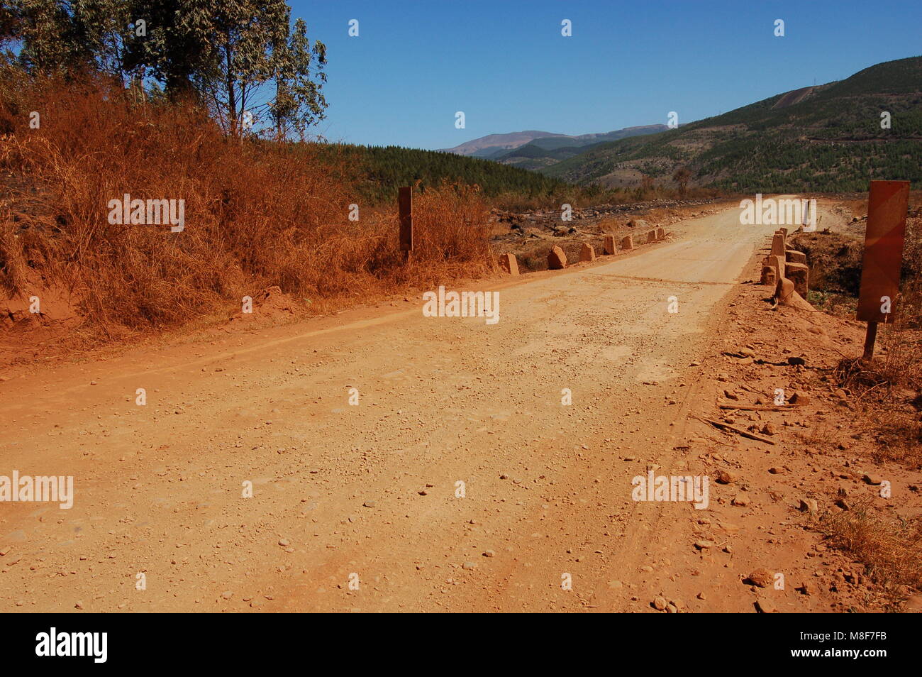 Untarred road hi-res stock photography and images - Alamy