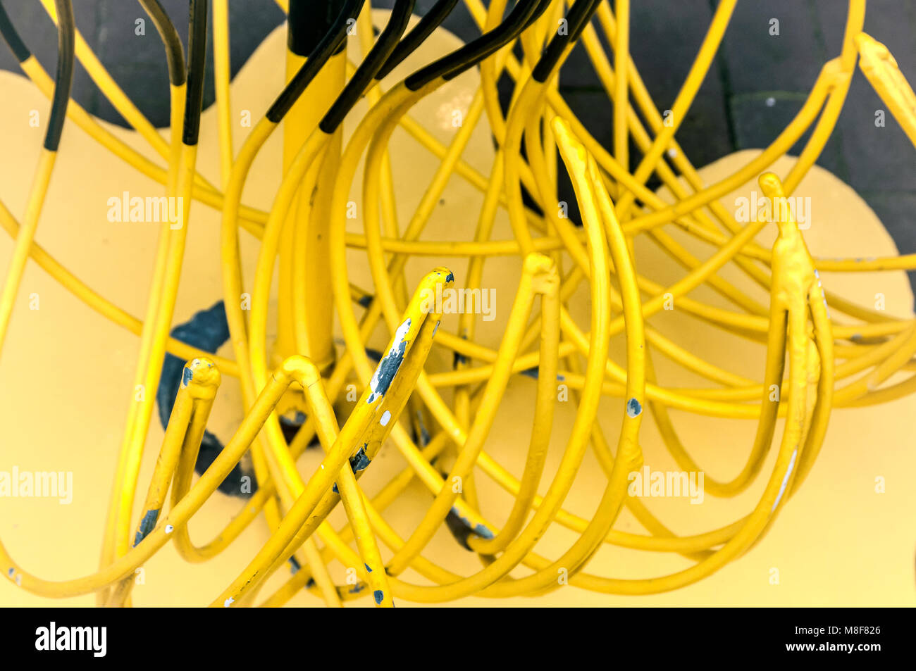 Steel wire hi-res stock photography and images - Alamy