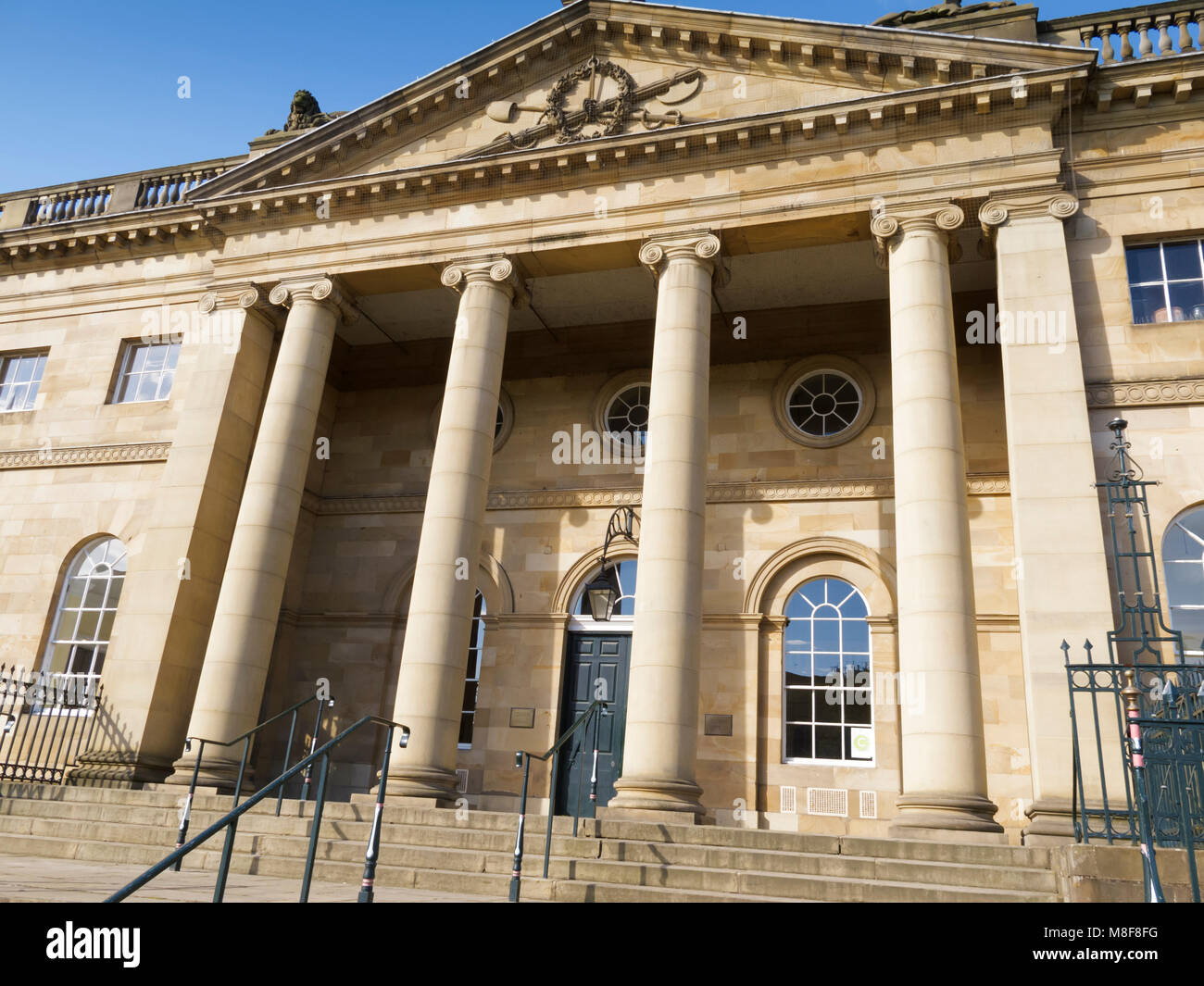 York crown court hi-res stock photography and images - Alamy