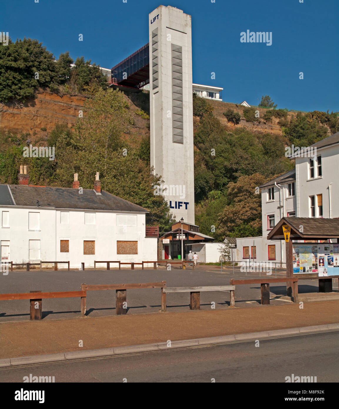 Shanklin cliff lift hi-res stock photography and images - Alamy