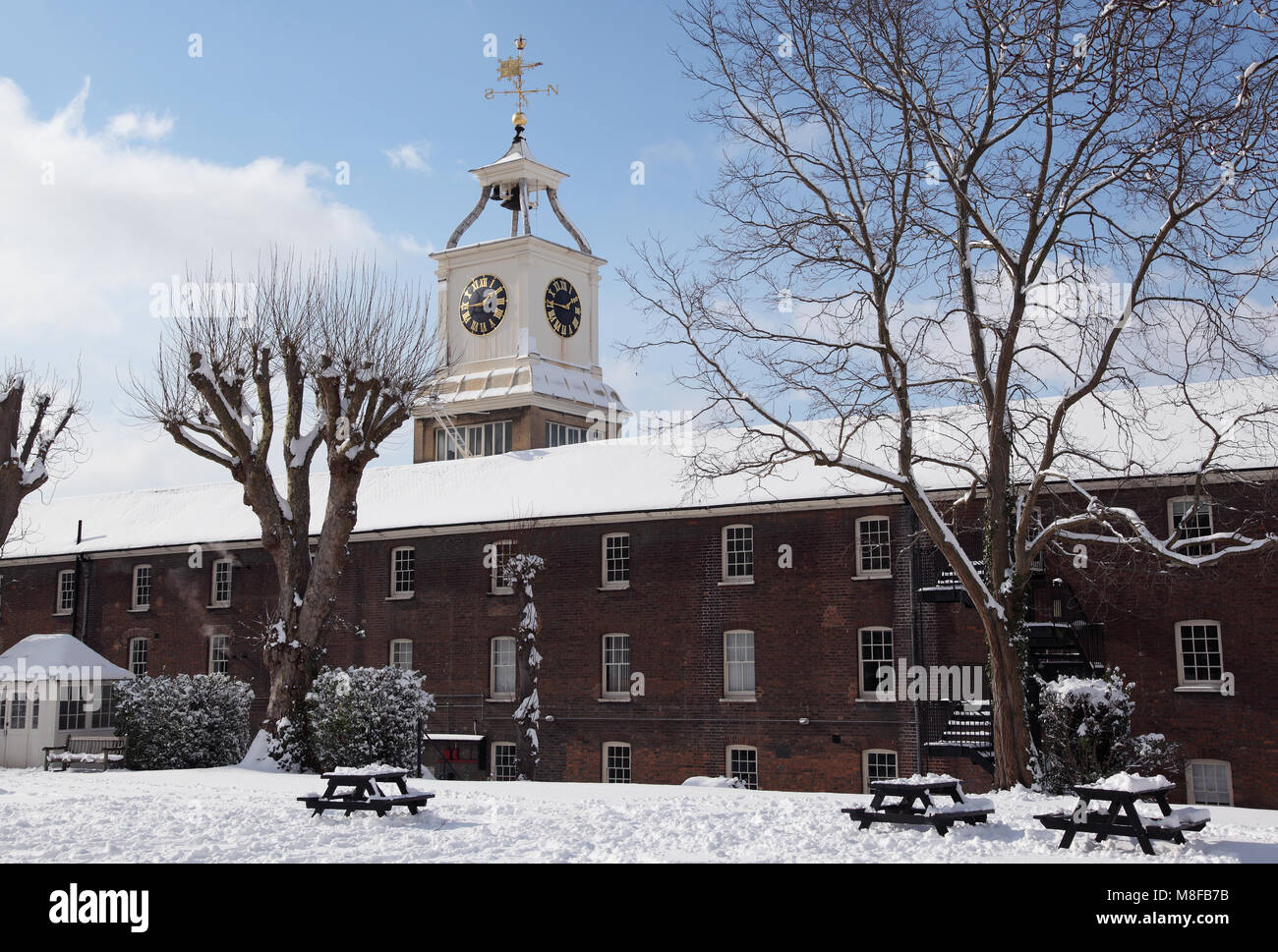 Chatham historic dockyard hi-res stock photography and images - Alamy