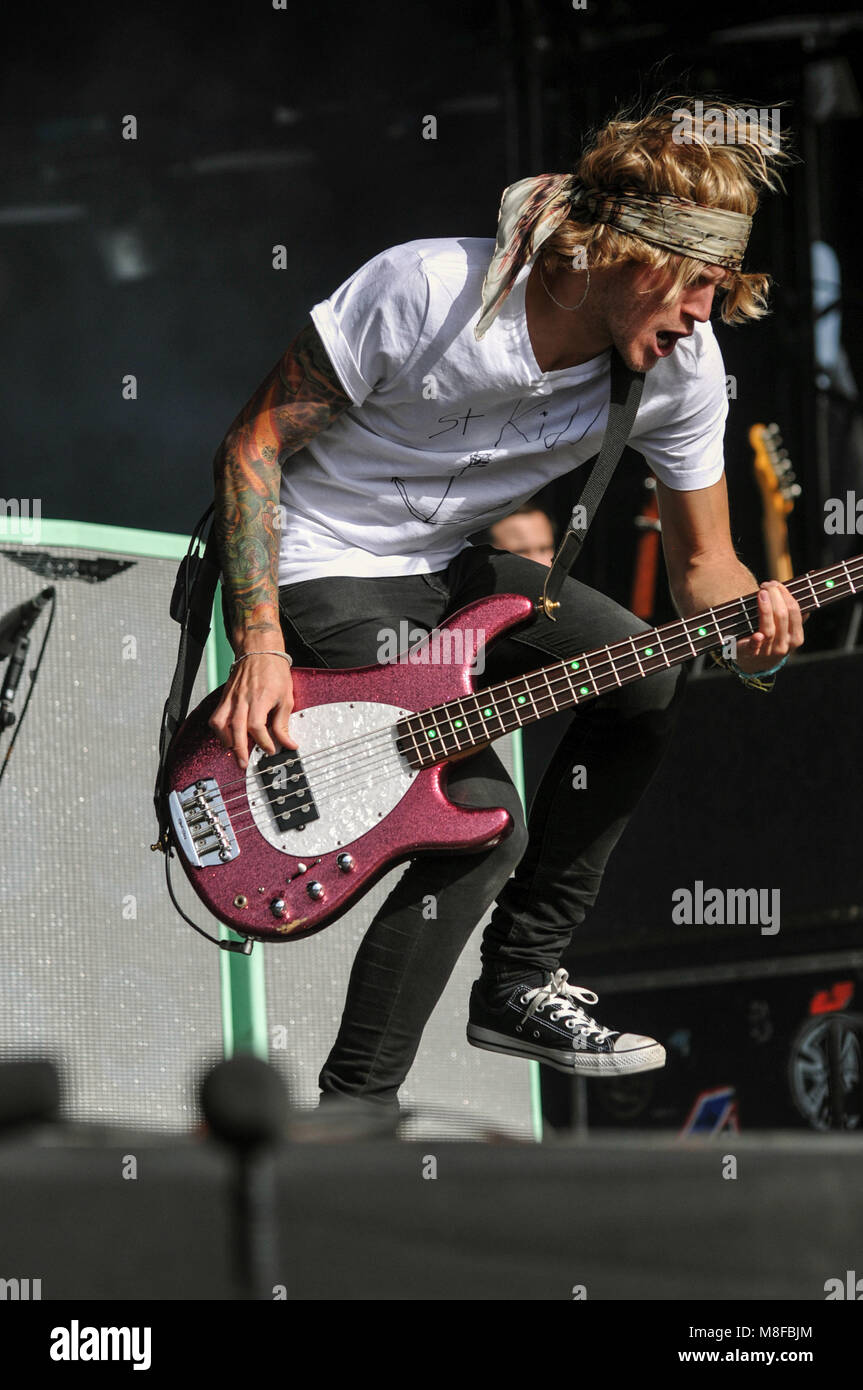 Blonde skinny boy hi-res stock photography and images - Alamy