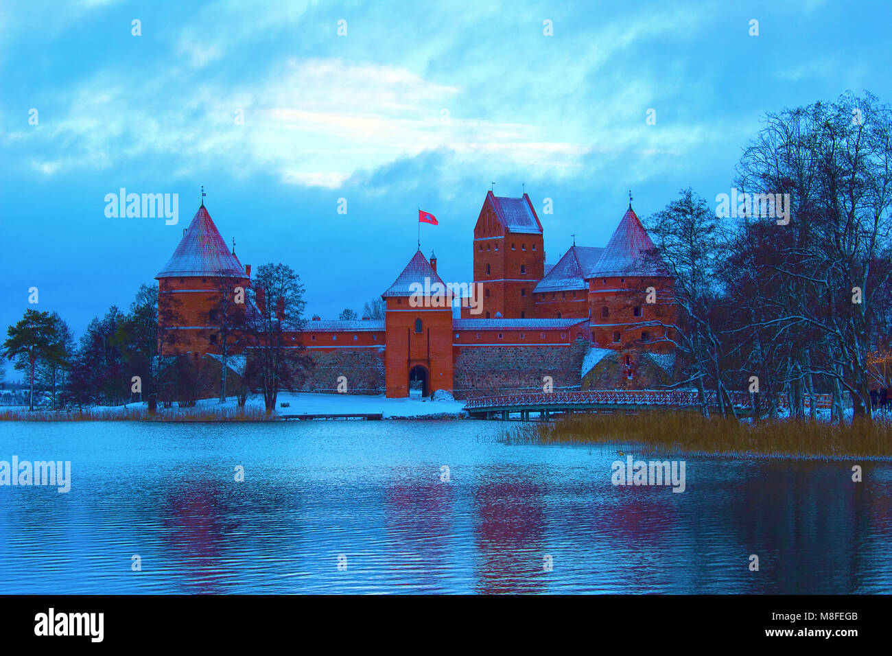 Medieval castle in trakai winter hi-res stock photography and images ...
