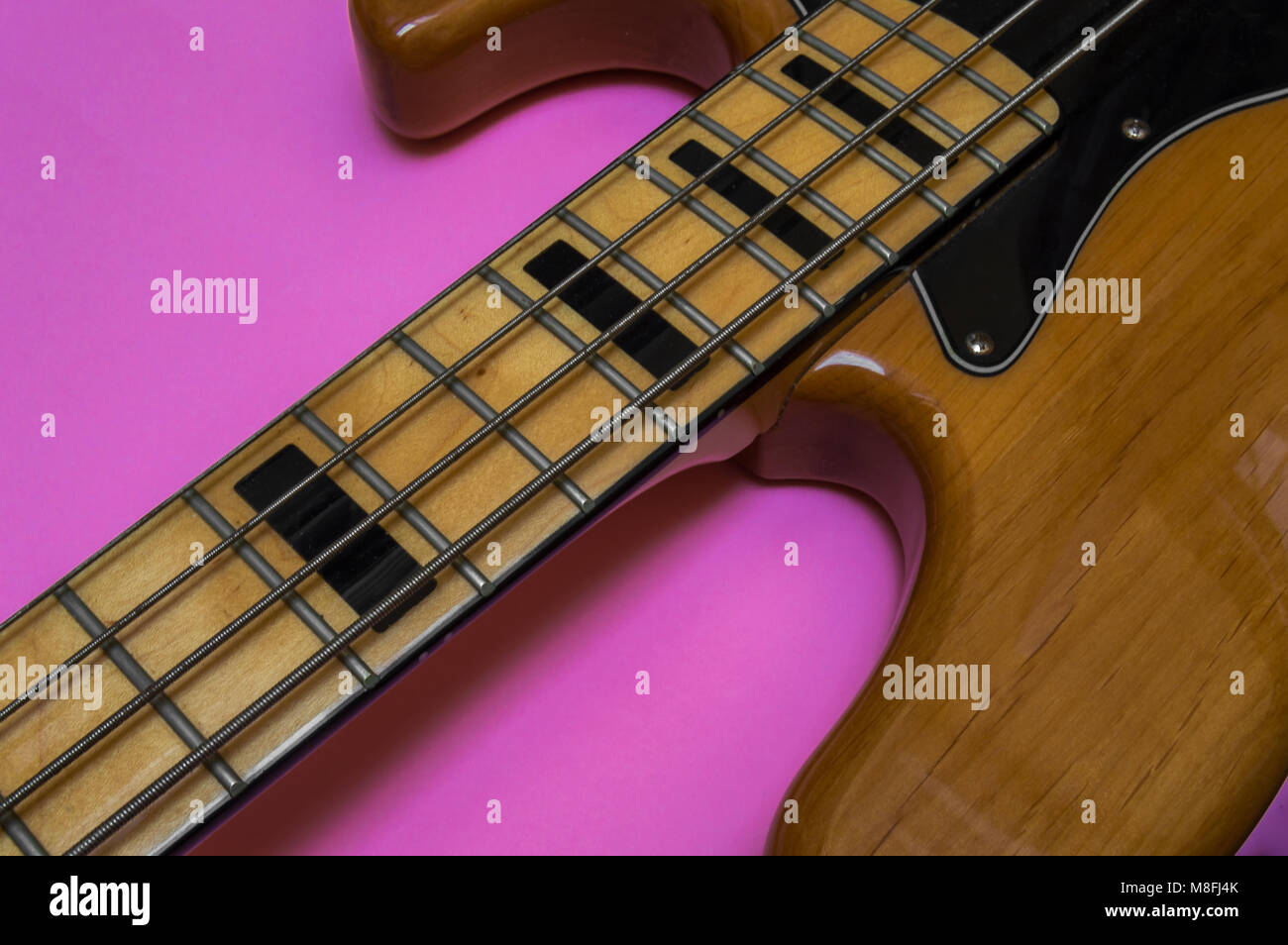 Passive bass hi-res stock photography and images - Alamy