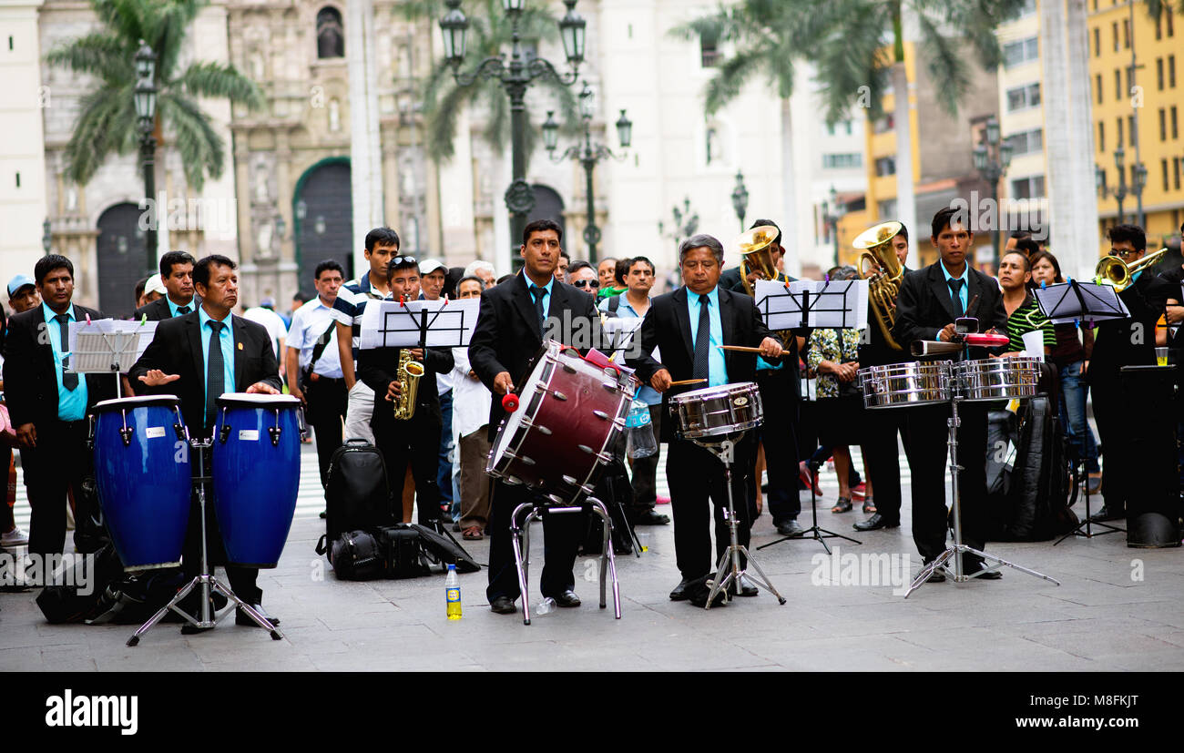 Street Band Live Music Stock Photo - Alamy