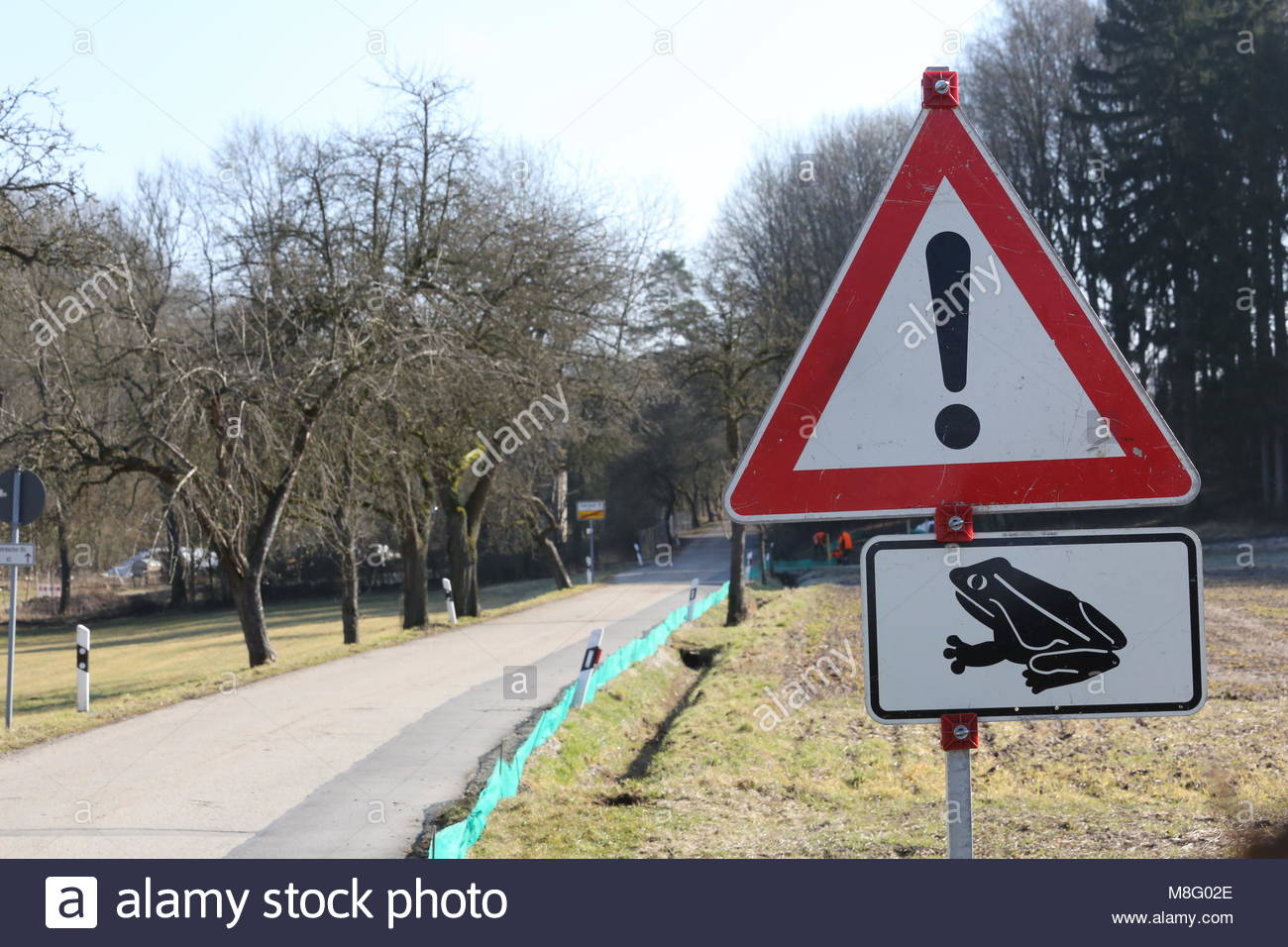 Toad crossing sign germany hi-res stock photography and images - Alamy