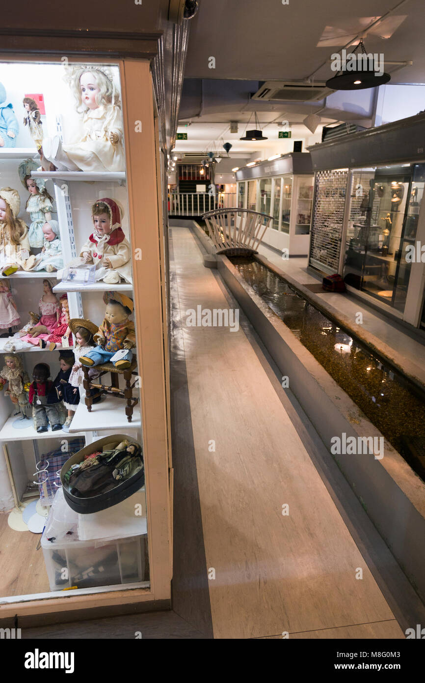 The Tyburn stream (which flows into the Thames) in the basement of Gray ...